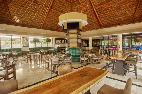 Restaurants and bars in Resort Coba - Bahia Principe Hotels